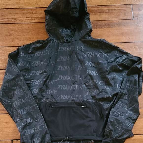 ZYIA | Jackets & Coats | Black Zyia Active Breeze Jacket | Poshmark